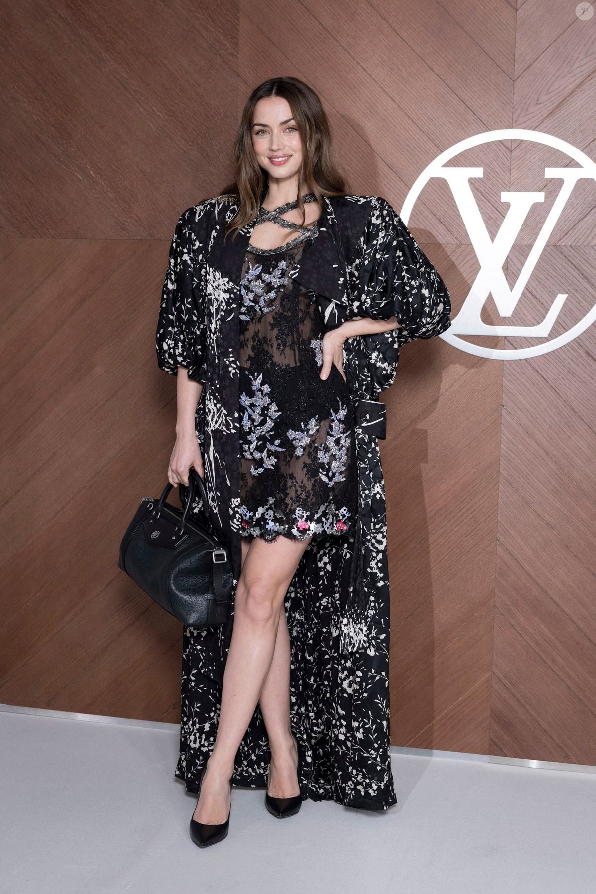 Photo : Ana de Armas - Photo Call pour Le Défilé « Vuitton »Collection ...