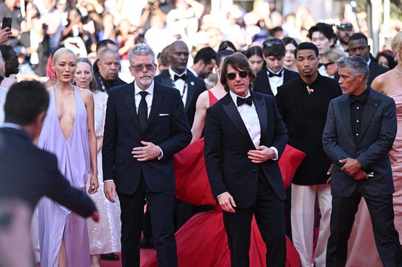 Cet acteur assure la relève à Cannes 4 mois après la disparition de son ...