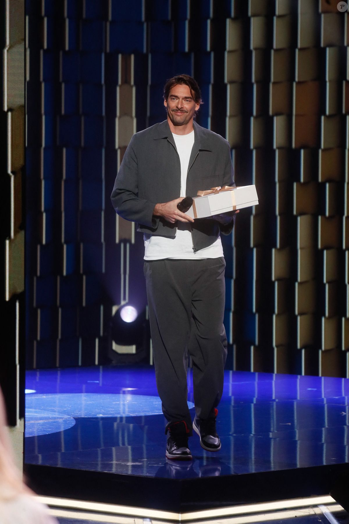 Photo : Exclusif - Camille Lacourt - Surprises - Enregistrement de l ...