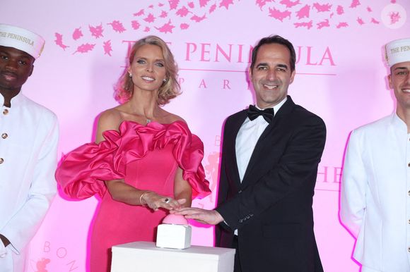 Photo : Sylvie Tellier et Vincent Pimont assistent au dîner Peninsula ...