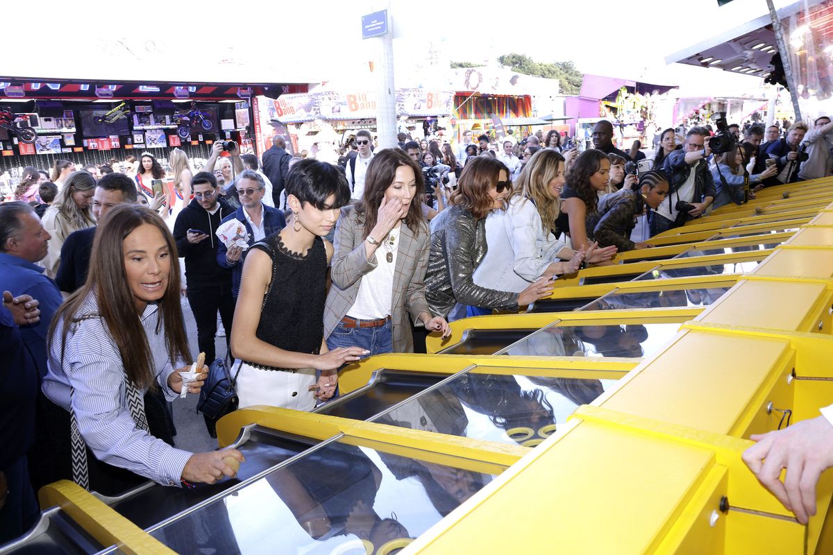 Photo : Mareva Galanter, Sophie Thalmann, Nathalie Marquay Pernaut ...