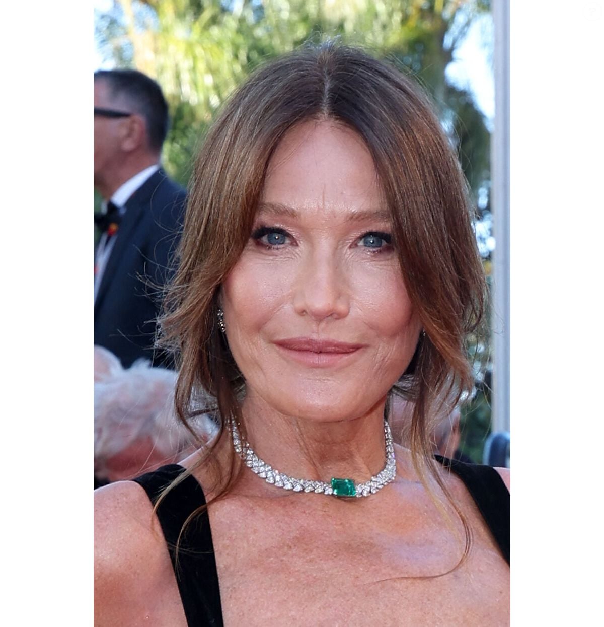 Photo : Carla Bruni-Sarkozy - Montée des marches du film " Garance ...