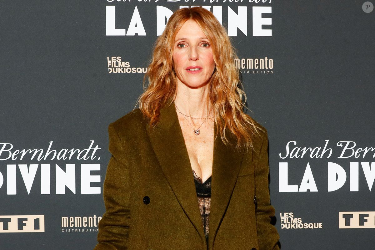 Photo : Sandrine Kiberlain explique ne pas y avoir vu le mal et trouvé ...