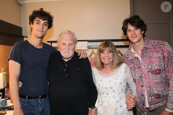 Un ex-chroniqueur de BFMTV réapparaît avec son célèbre compagnon face à ...