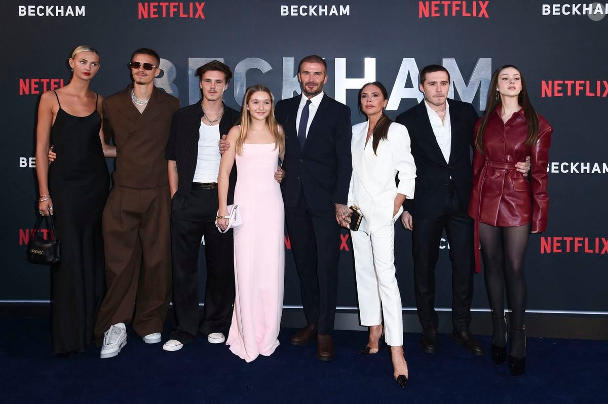 Photo : Mia Regan, Romeo Beckham, Cruz Beckham, Harper Beckham, David ...