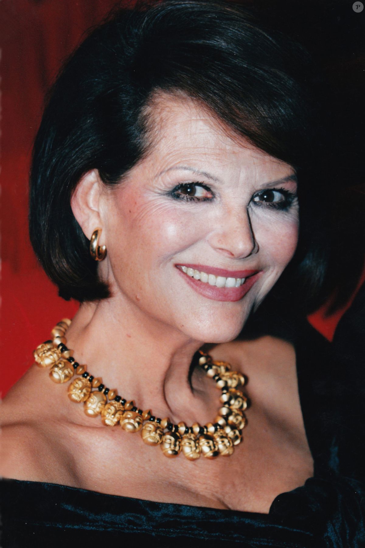Photo : Claudia Cardinale 1996 - Archive Portrait. JLPPA / Bestimage ...
