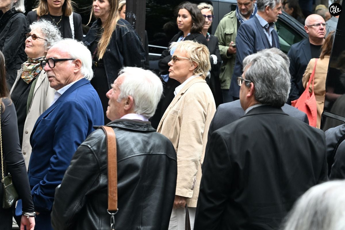 Photo : Exclusif - Muriel Robin lors de l'hommage à Pierre Deny au ...