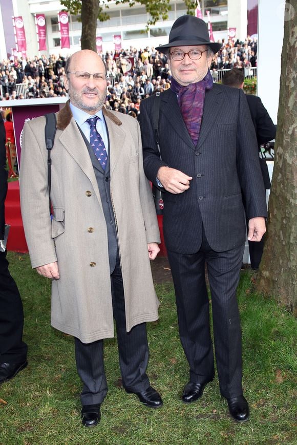 Chanel : Qui sont les propriétaires, les Wertheimer, troisième fortune ...