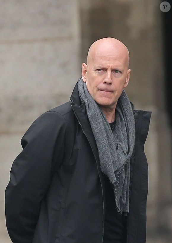 Bruce Willis diminué : sa prise en charge à domicile se révèle être ...