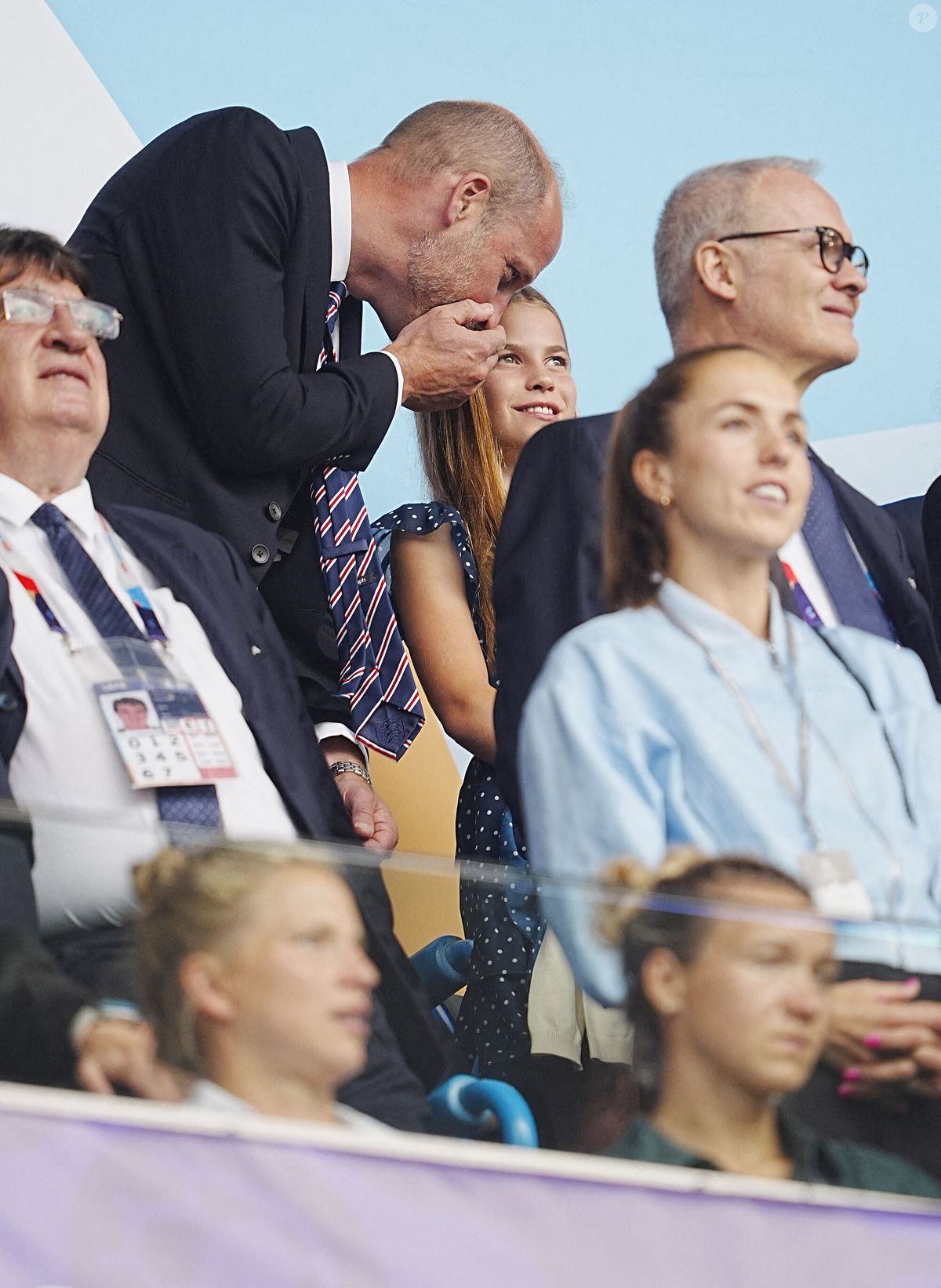 Photo : Le Prince de Galles et la Princesse Charlotte dans les tribunes ...