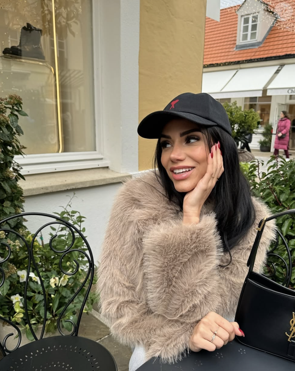 "J'ai des bleus partout..." : Adil Rami en vacances au Maroc avec sa ...