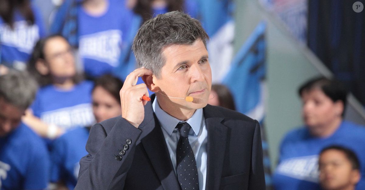 Photo : Les porte-drapeaux pour les Jeux Olympiques et Paralympiques de Paris 2024 au Journal ...