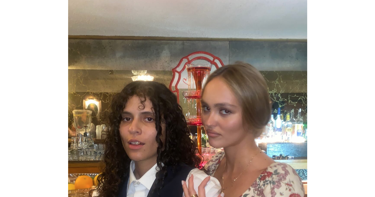 Depuis 2 ans, la fille de Vanessa Paradis roucoule avec sa compagne ...