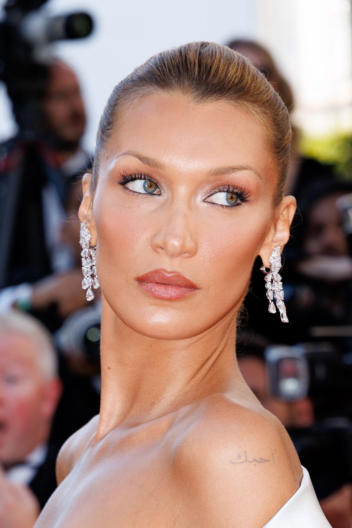Photo : De luxueux diamants Chopard complétaient sa sublime tenue ...