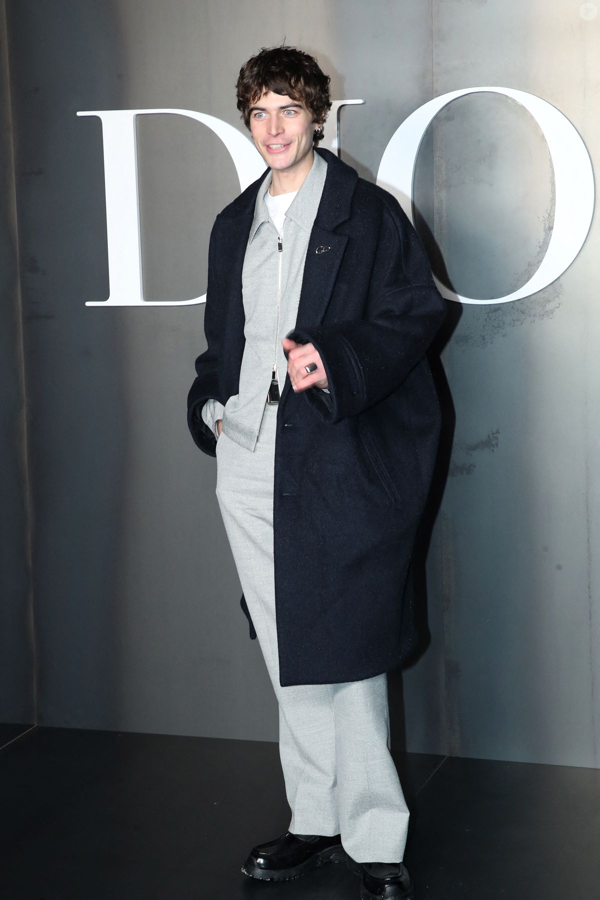 Photo : Thomas Meacock au photocall du défilé Dior Homme à l'École ...