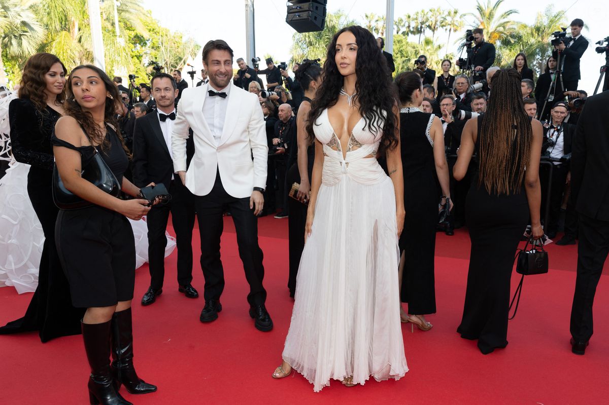 Photo : Nabilla Benattia - Montée des marches du film « The history of sound » lors du 78ème ...