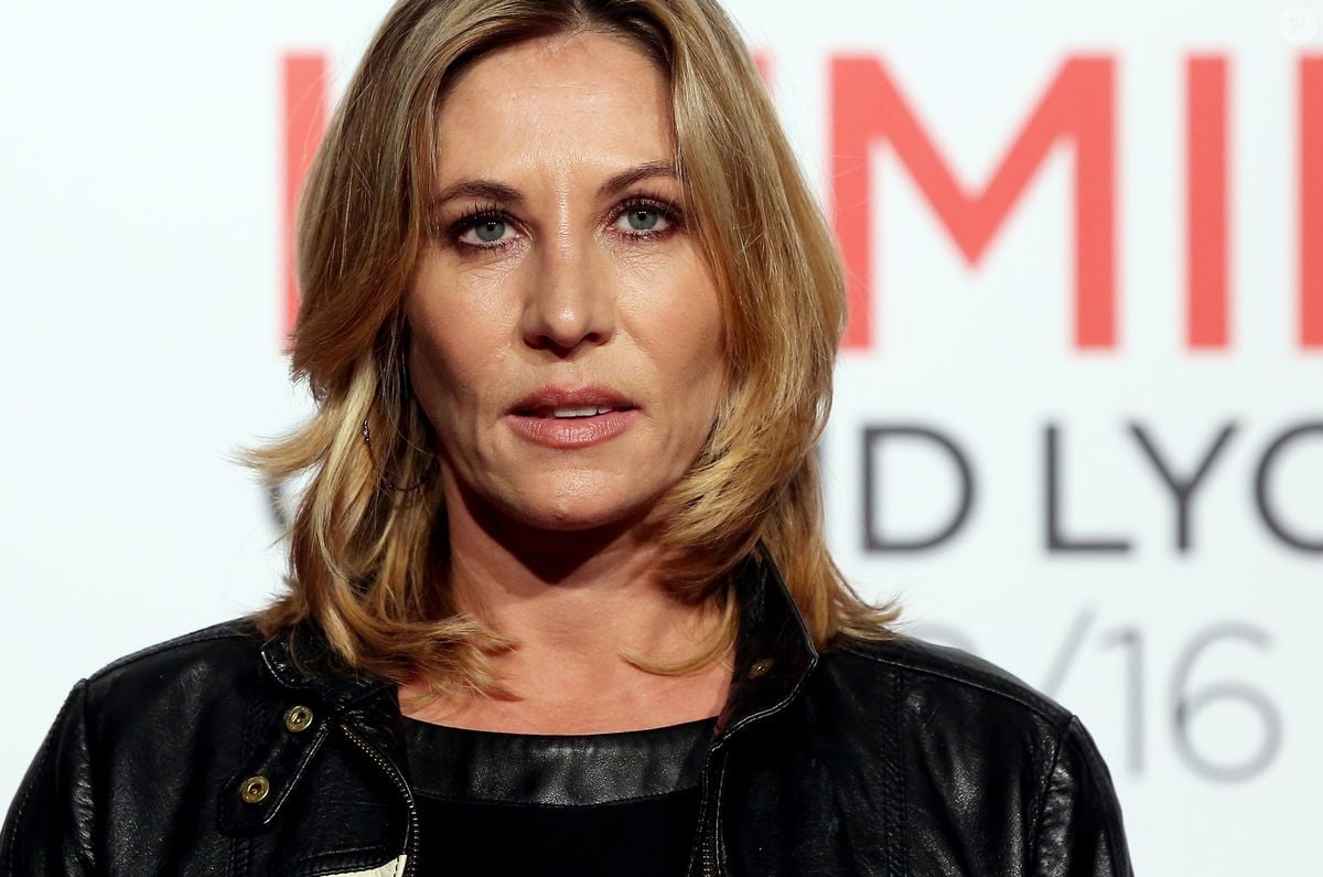 Photo : Mathilde Seigner au photocall de la cérémonie d'ouverture du ...