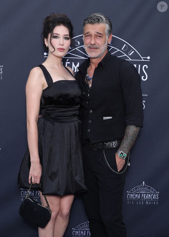 "Deux hectares de terrain et rien autour" : Catherine Davydzenka a ...