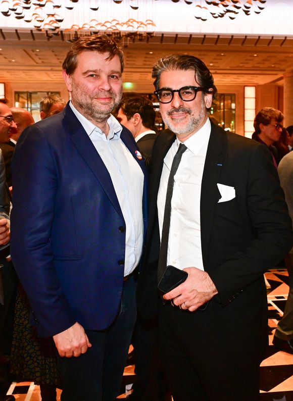 Belle soirée pour Anthony Delon et Raphaël Glucksmann sans Léa Salamé ...