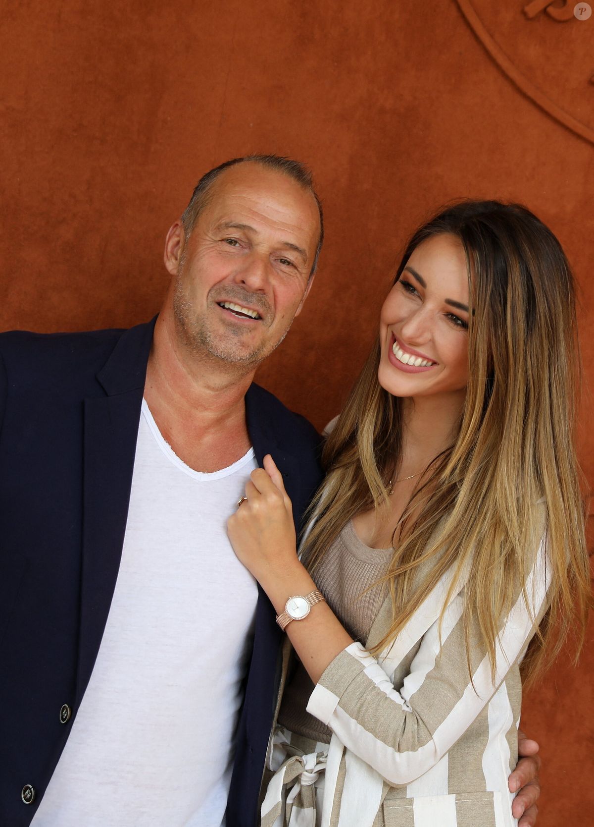 Photo : Roger Erhart et sa compagne Delphine Wespiser, Miss France 2012 ...