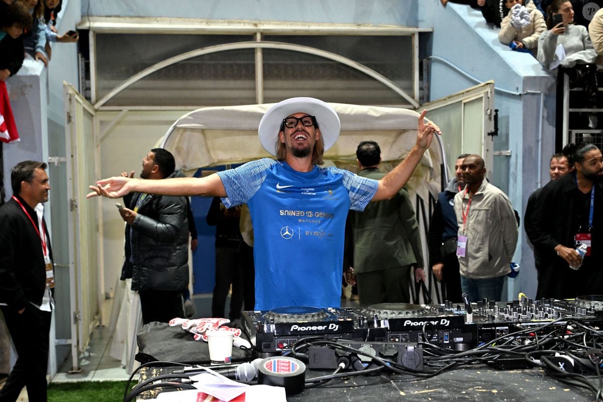 Photo : Le Dj Yann Muller durant la première édition du « match des ...
