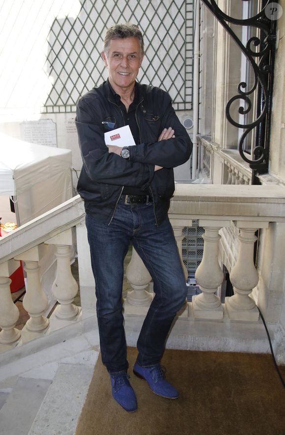 "C'était le choix de la production" : Un acteur historique de Demain ...