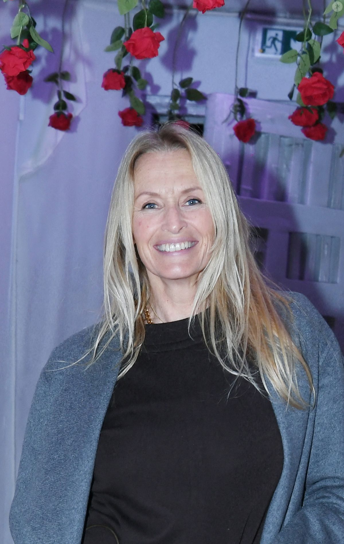 Photo : Exclusif - Estelle Lefébure inaugure le restaurant "Le Peaky ...