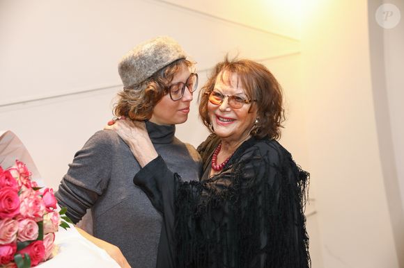 Photo : Claudia Cardinale et Claudia Squitieri à Marseille, le 14 ...