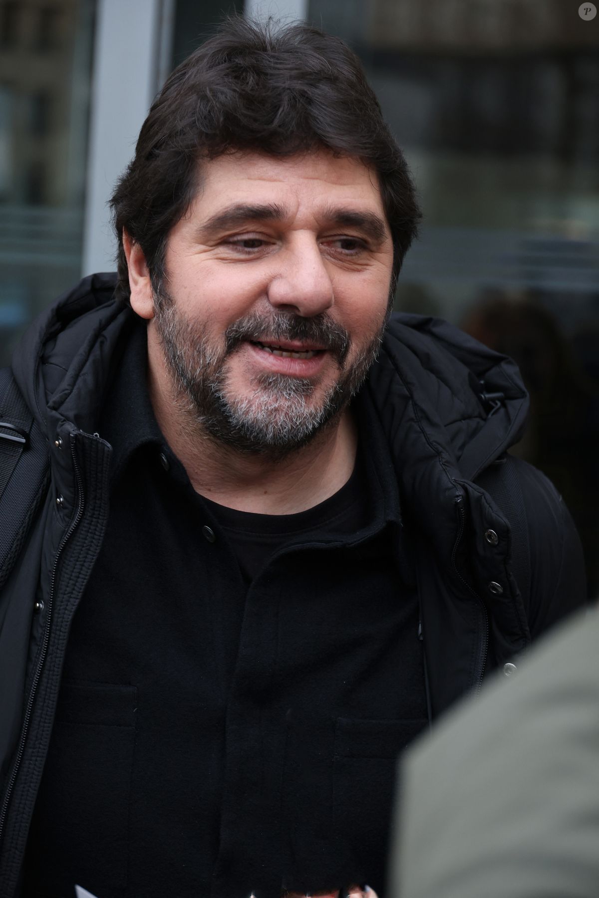 Photo : Exclusif - Patrick Fiori à la sortie des studios de RTL à ...