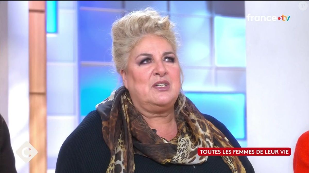 Vidéo : Marianne James sur le plateau de "C à Vous" - Purepeople