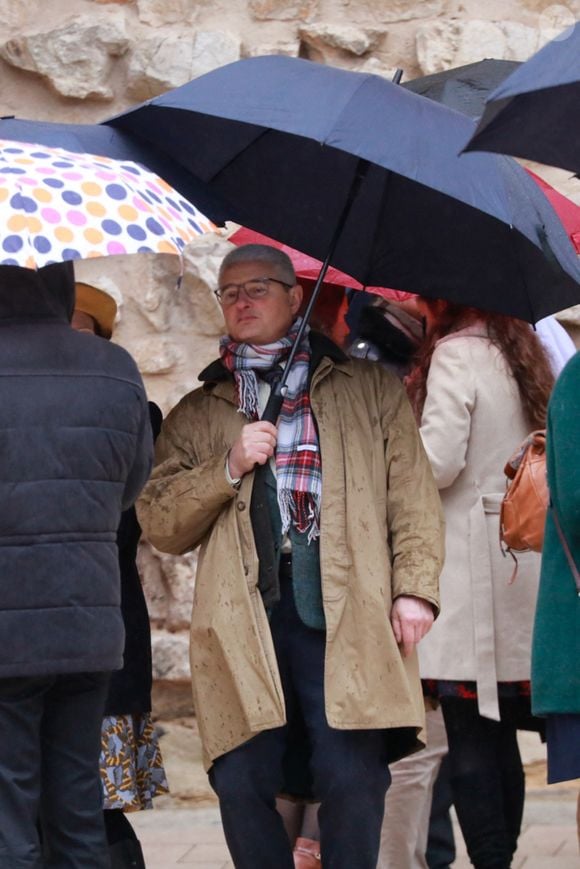 La famille du petit Emile toujours aussi discrète : l'avocate du grand ...