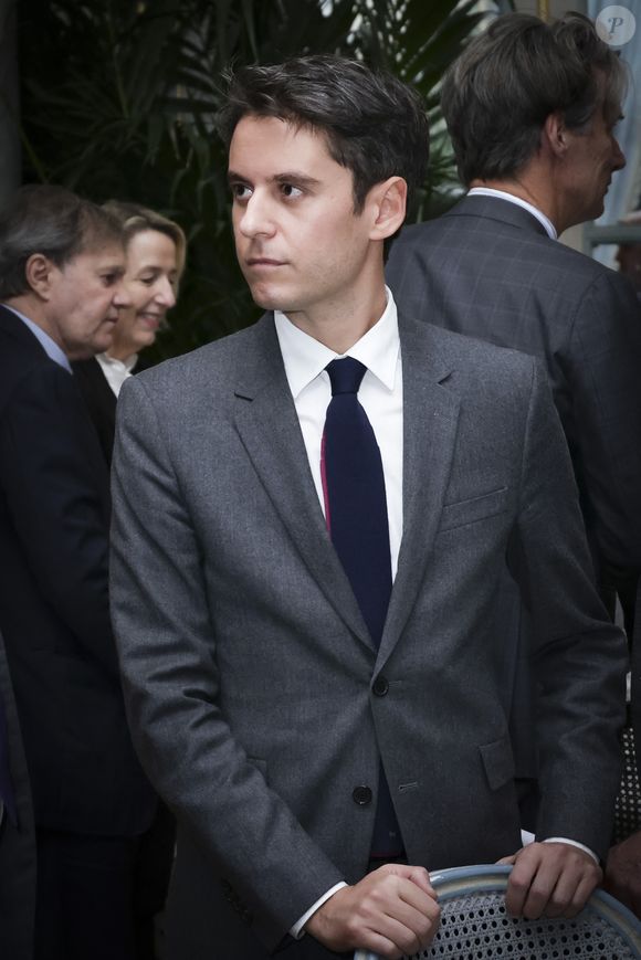 Marc Ladreit de Lacharrière reçoit Gabriel Attal, invité d’honneur d’un ...