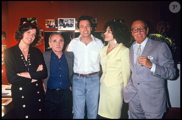 Photo : Archives – Michel Leeb et sa femme Béatrice, Charles Aznavour ...