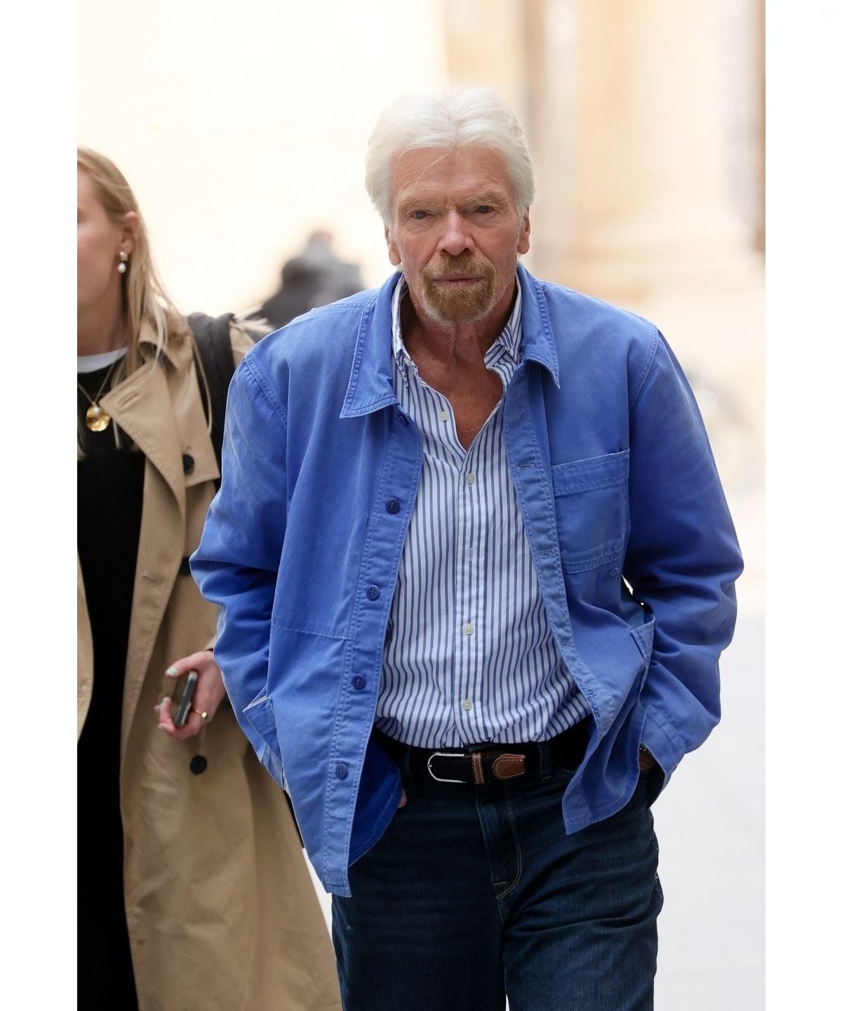 Photo : Le milliardaire Sir Richard Branson fait une rare apparition ...