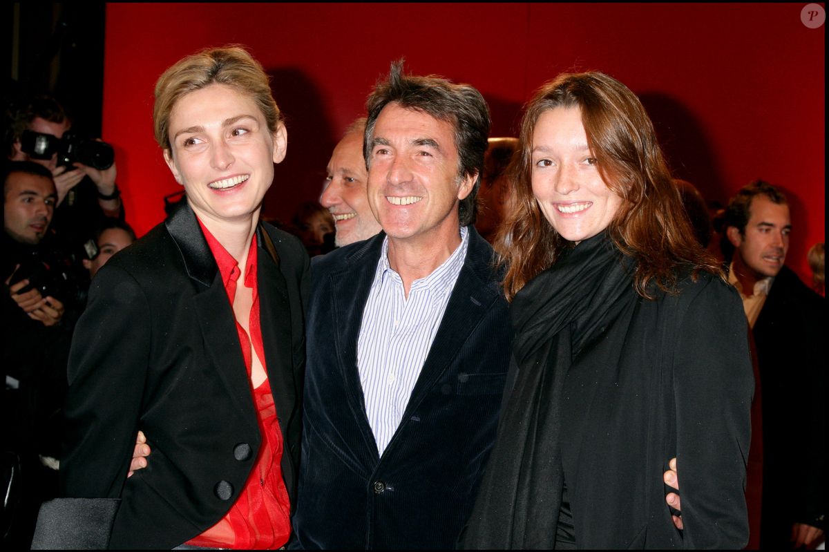 Photo : François Cluzet, Julie Gayet et Audrey Marnay - Inauguration de ...