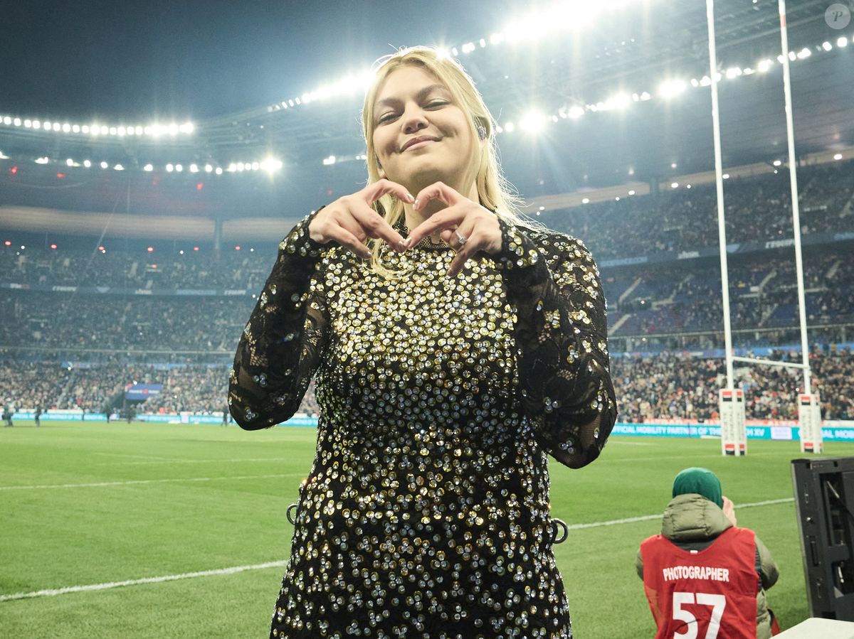 Photo : La chanteuse Louane (Louane Emera), représentante de la France ...