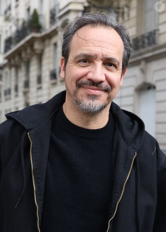 Alexandre Astier, papa de 7 enfants dont le plus jeune à 5 ans, est ...