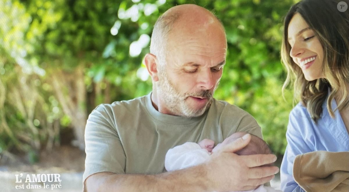 Photo : Pierrick, agriculteur de L'amour est dans le pré 2025. M6 ...