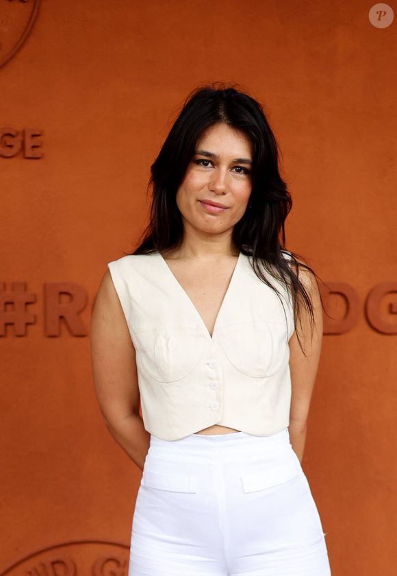 Alison Wheeler et Jérémie Elkaïm ensemble à Roland-Garros : l'humoriste et l'acteur en tribunes ...