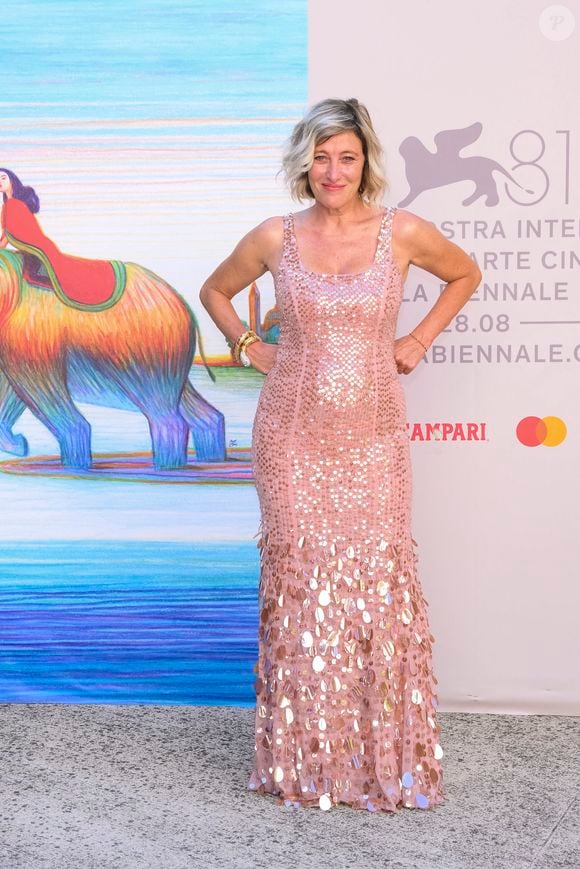 Photo : Valeria Bruni-Tedeschi à la première du film "L'attachement" lors du 81ème festival ...