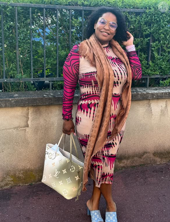 Kelly Massol habite dans un château (Qui veut être mon associé ?) où ...