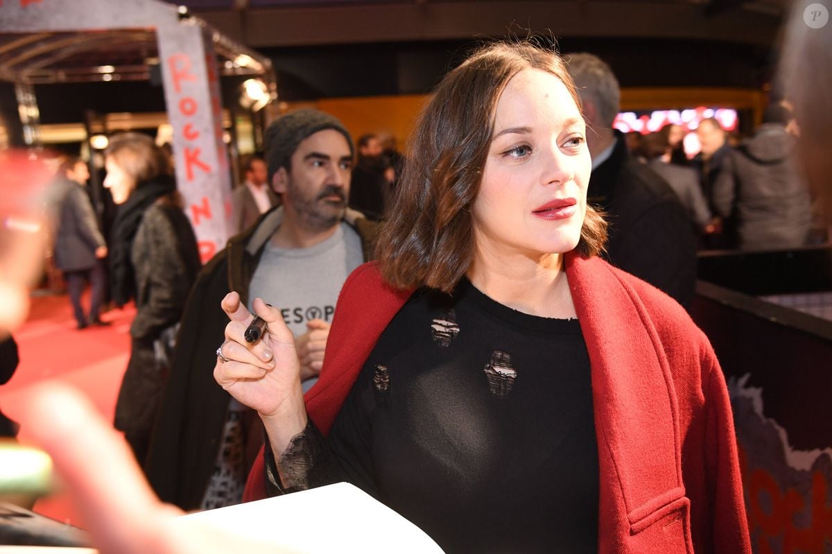 Photo : Marion Cotillard enceinte arrive à l’avant-première du film ...