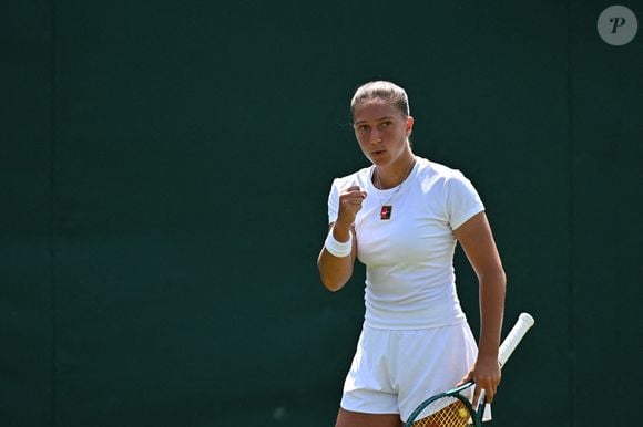 Roland-Garros : Diane Parry, la joueuse du soleil, dévoile sa nouvelle ...
