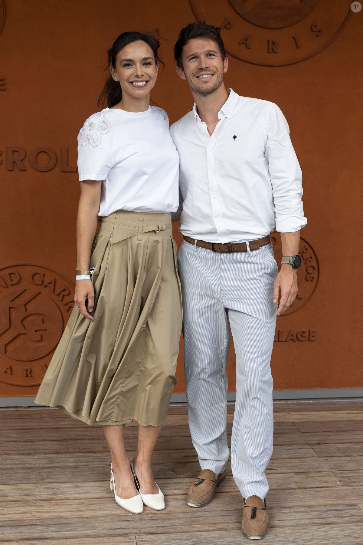 Photo : Venue avec son amoureux, elle a pris la pose avec Stanislas ...