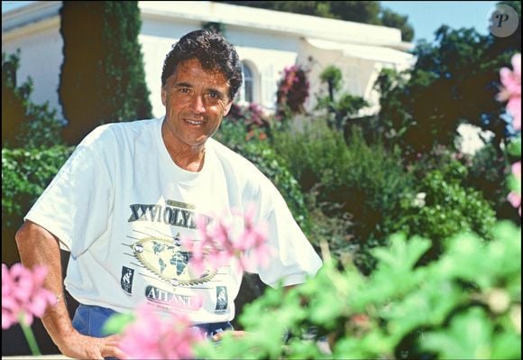 Sacha Distel : Cette icône avec qui il a vécu une frénésie charnelle ...