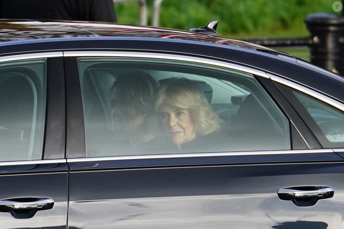 Photo : La reine Camilla arrive au palais de Buckingham à Londres ...