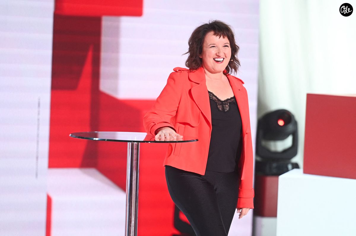 Photo : Et d'un visage bien connu de BFMTV Exclusif - Anne Roumanoff ...
