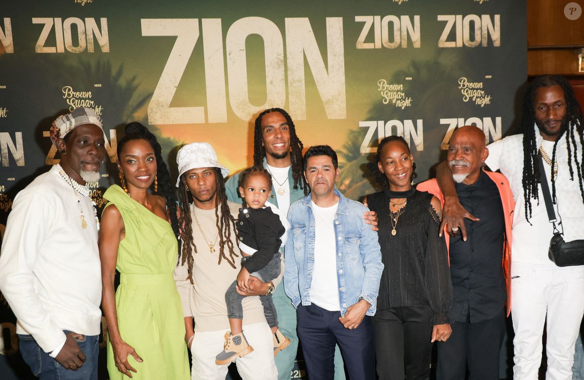 Photo : Lucile Kancel, Sloan Decombes, Nelson Foix, Jamel Debbouze, a ...
