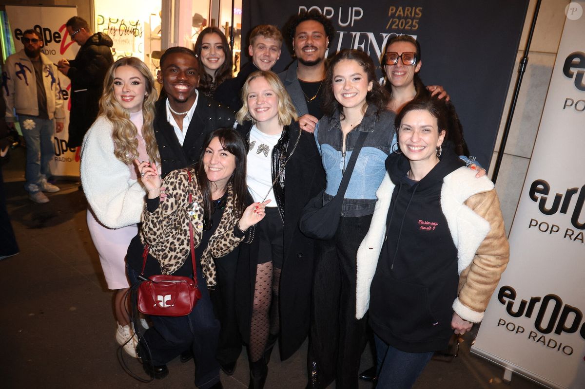 Photo : Leslie Benaroch, Charles, Emma, Noah, Julie, Lucie Bernardoni ...