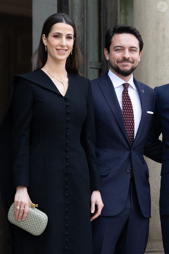 Le fils de Rania de Jordanie à Paris : sa rencontre surprise avec une ...